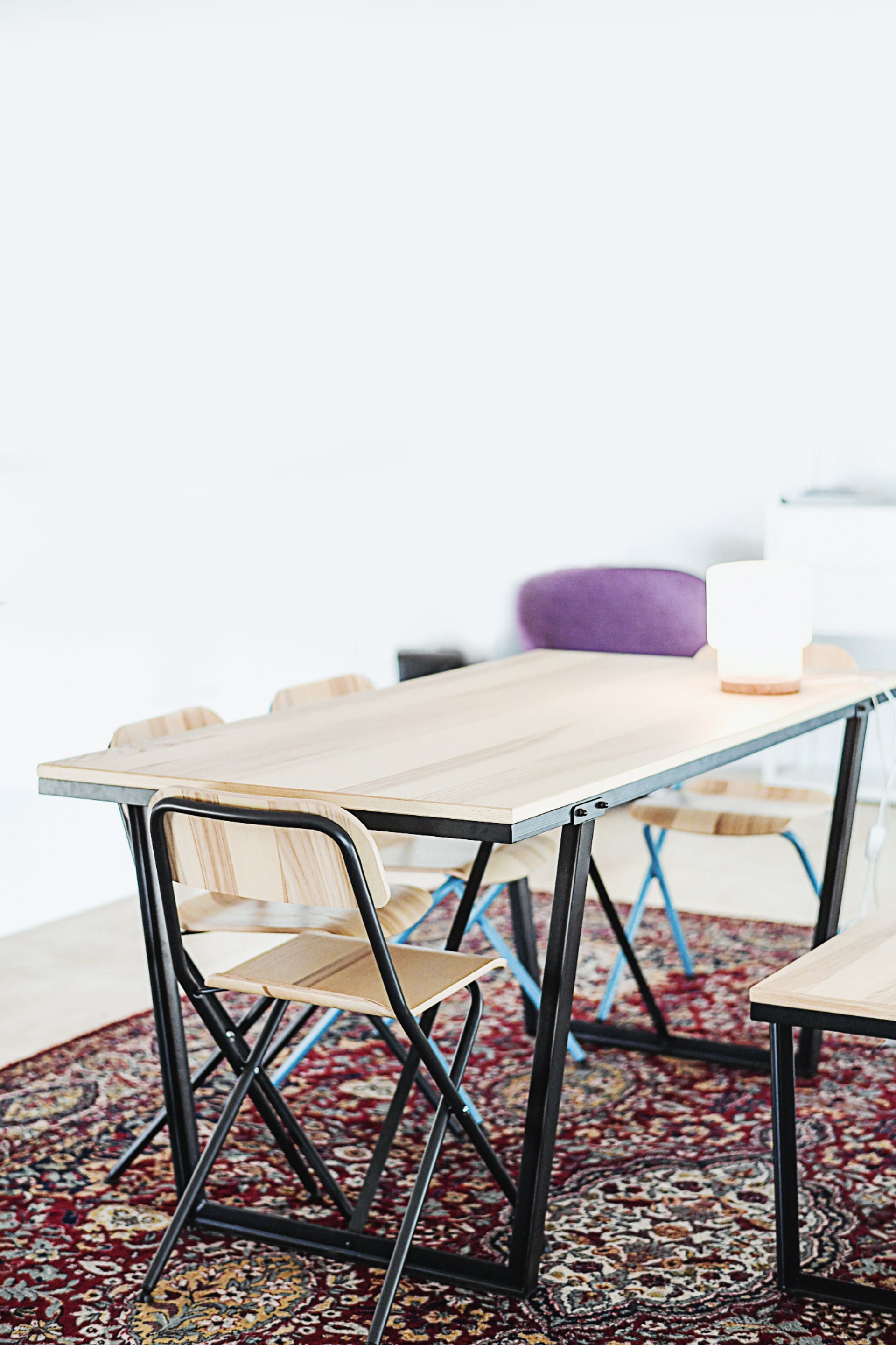 Wooden Table - Elegant Themes